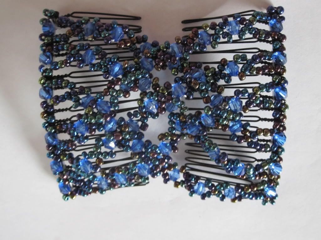 EZ COMBS-STUNNING MULTI COLOR STRETCHY BEADED DOUBLE HAIR COMB CLIPS ...
